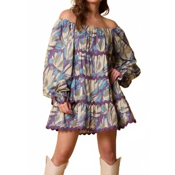 Fantastic Fawn | Dresses | New Fantastic Fawn Wave Trim Long Sleeve ...